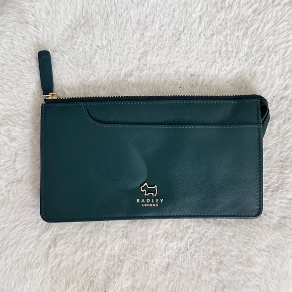 RADLEY LONDON | Bags | Radley London Hunter Green Pockets Zip Wallet ...